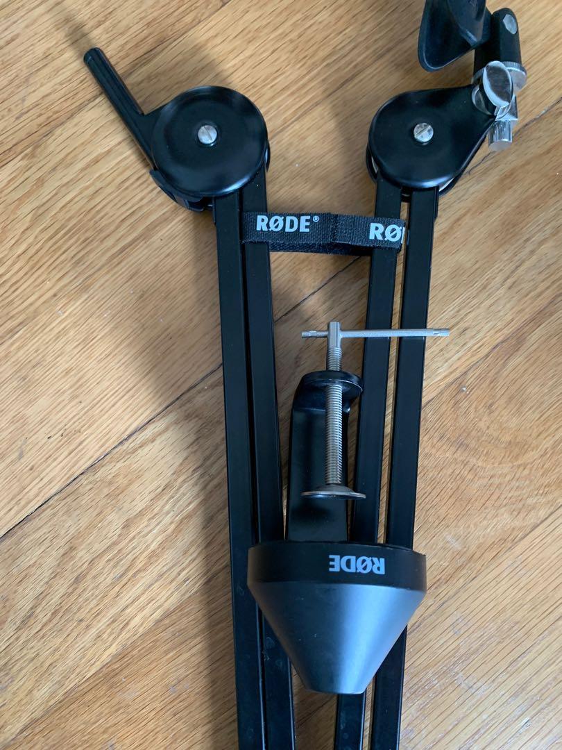 RODE Microphone arm, Electronics, Audio on Carousell