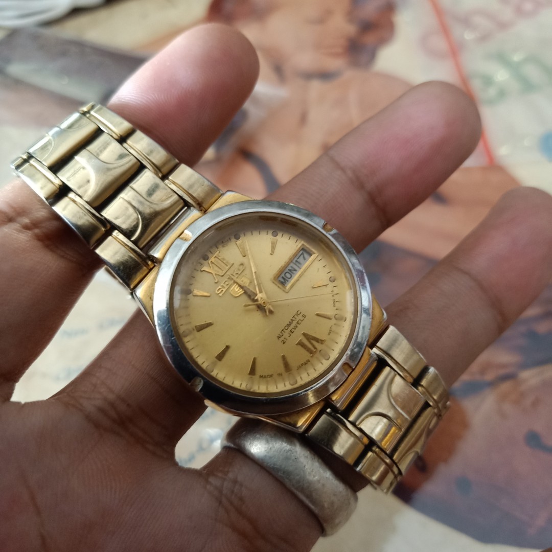 Seiko 5 Automatic, Fesyen Pria, Jam Tangan di Carousell