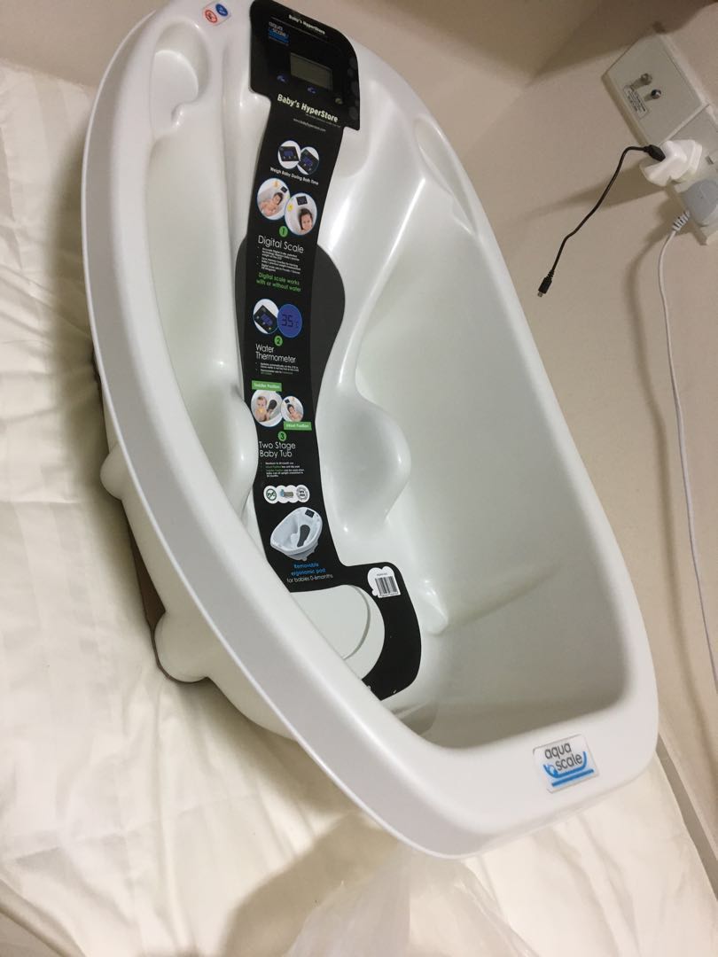 Temperature bath tub, Babies & Kids, Bathing & Changing, Bathtub & Bath ...