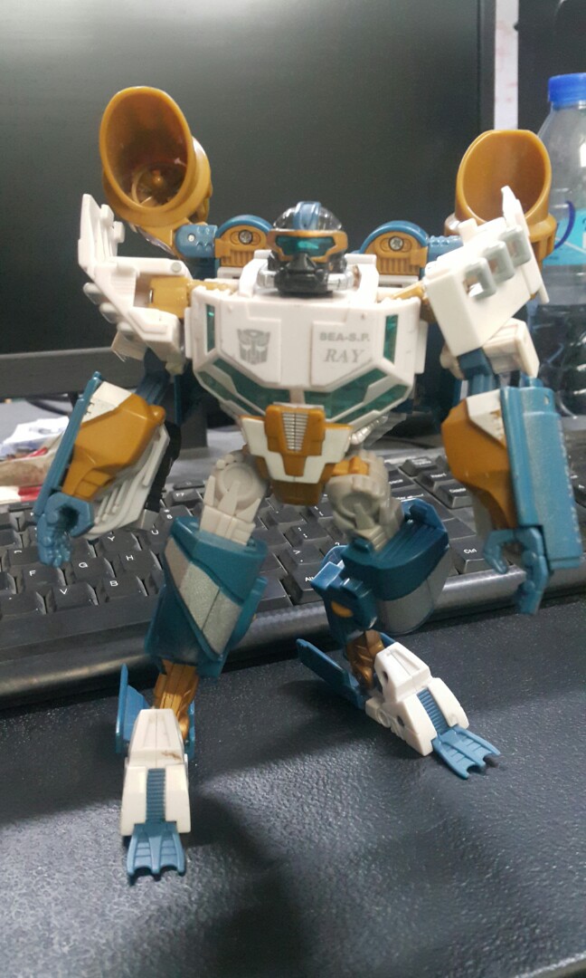 Transformer Seaspray, Hobbies & Toys, Toys & Games on Carousell