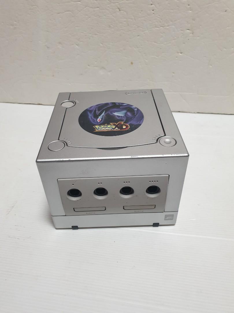 vintage gamecube silver console, Toys & Games, Video Gaming, Consoles ...