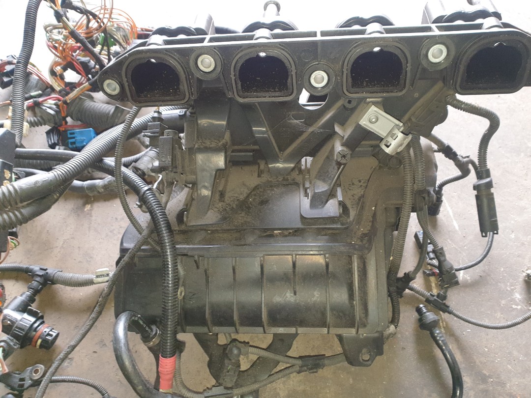 Bmw E46 E90 N46 Engine Intake Manifold, Auto Accessories on Carousell