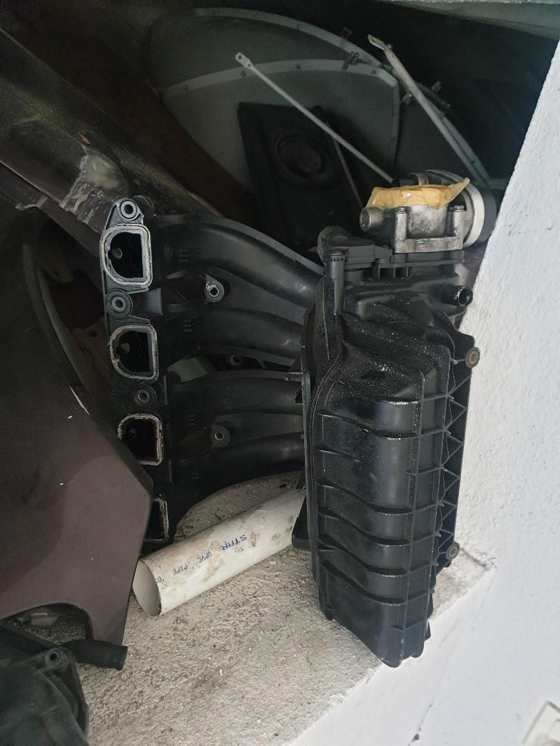 Bmw E46 N42 Intake Manifold Throttle Body, Auto Accessories on Carousell