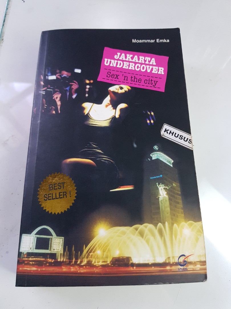 Buku Jakarta Undercover (Sex 'n the city) - Moammar Emka, Buku & Alat ...
