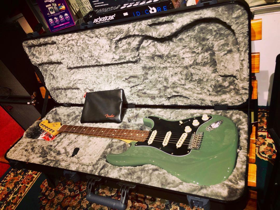 Fender USA guitar, Hobbies & Toys, Music & Media, Musical Instruments on Carousell