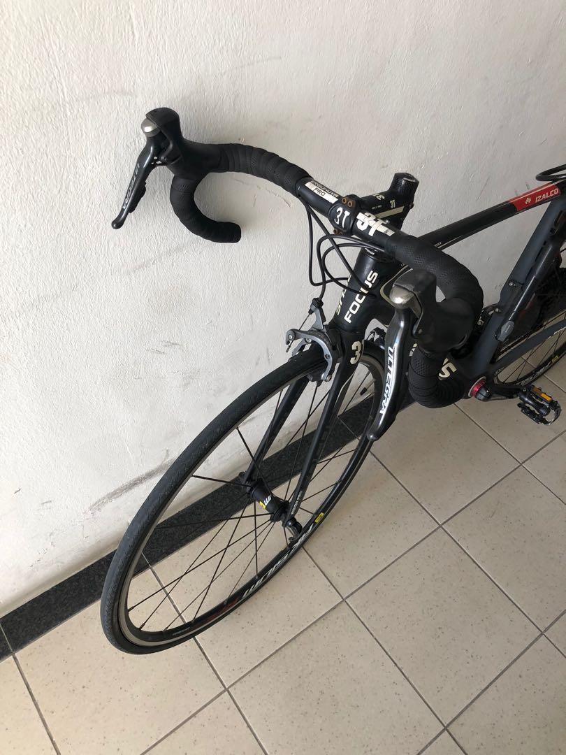 FOCUS Carbon Frame Complete Road Bike Size 52, Sports Equipment ...