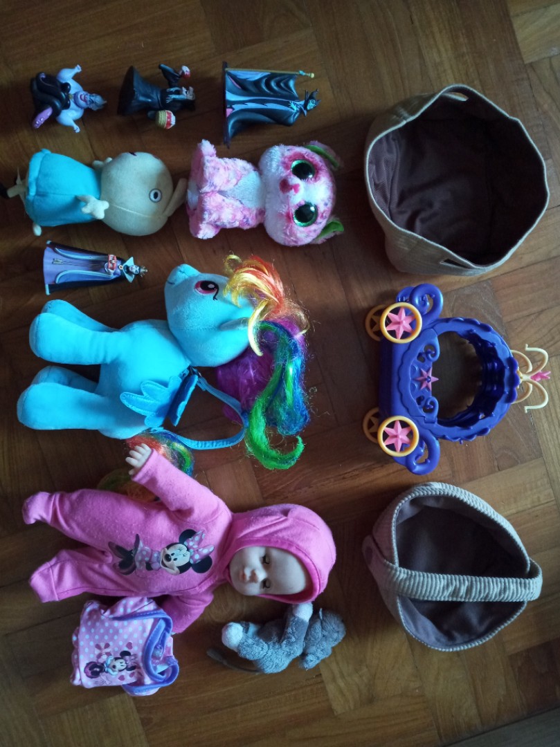 Random toys for free, Hobbies & Toys, Toys & Games on Carousell