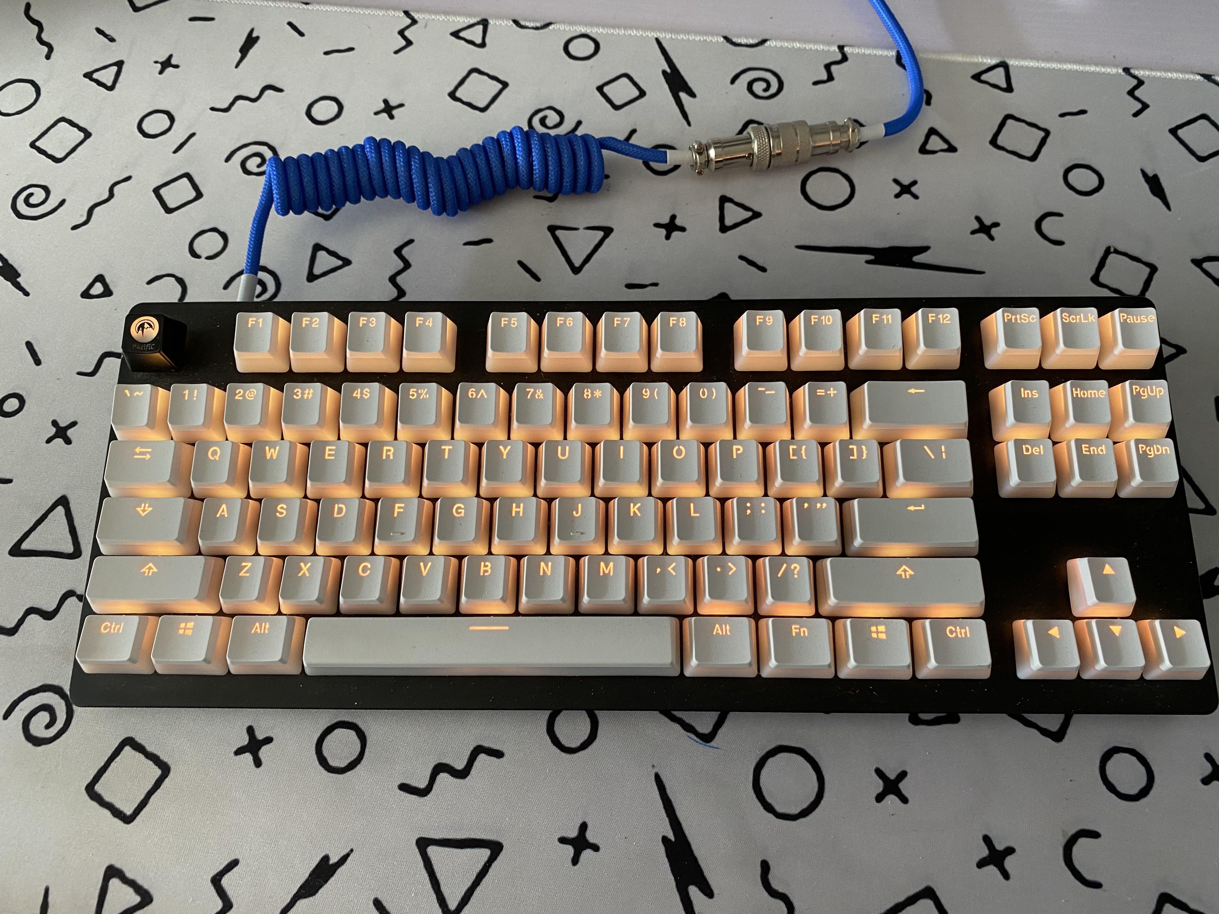 Razer huntsman TE edition with custom cable, Computers & Tech, Parts ...