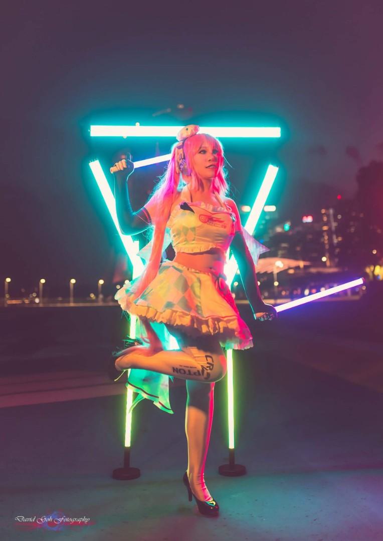 RGB LED Tube Light colour changable. (Blue/Cyan/red/pink/purple/orange ...