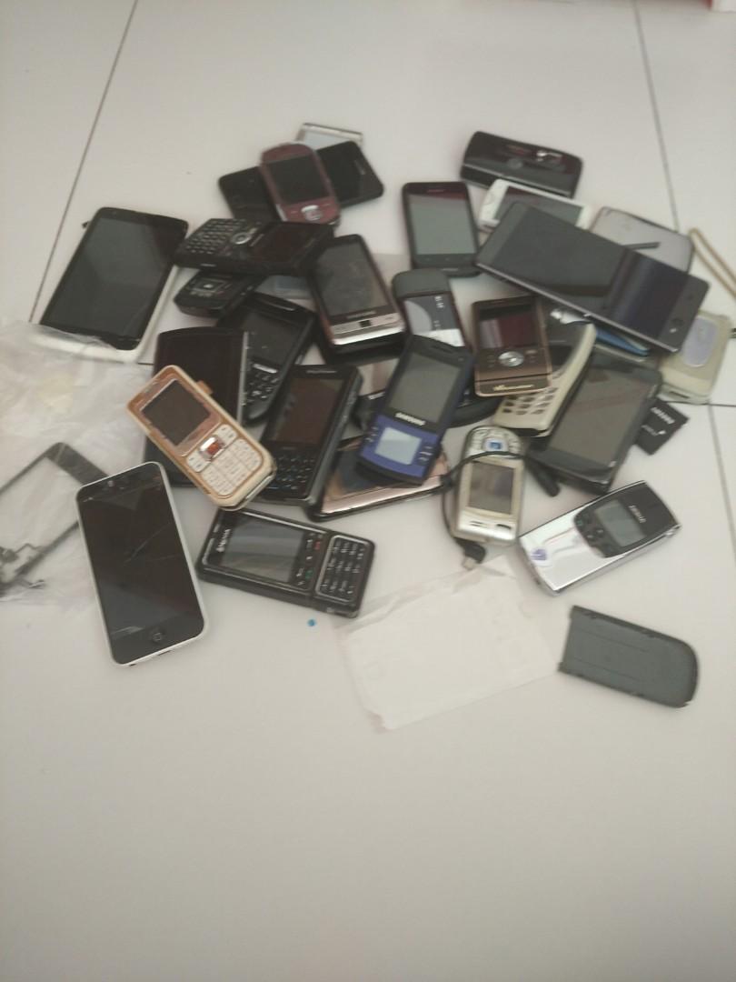 Spoiled Phone Lots, Mobile Phones & Gadgets, Mobile & Gadget ...