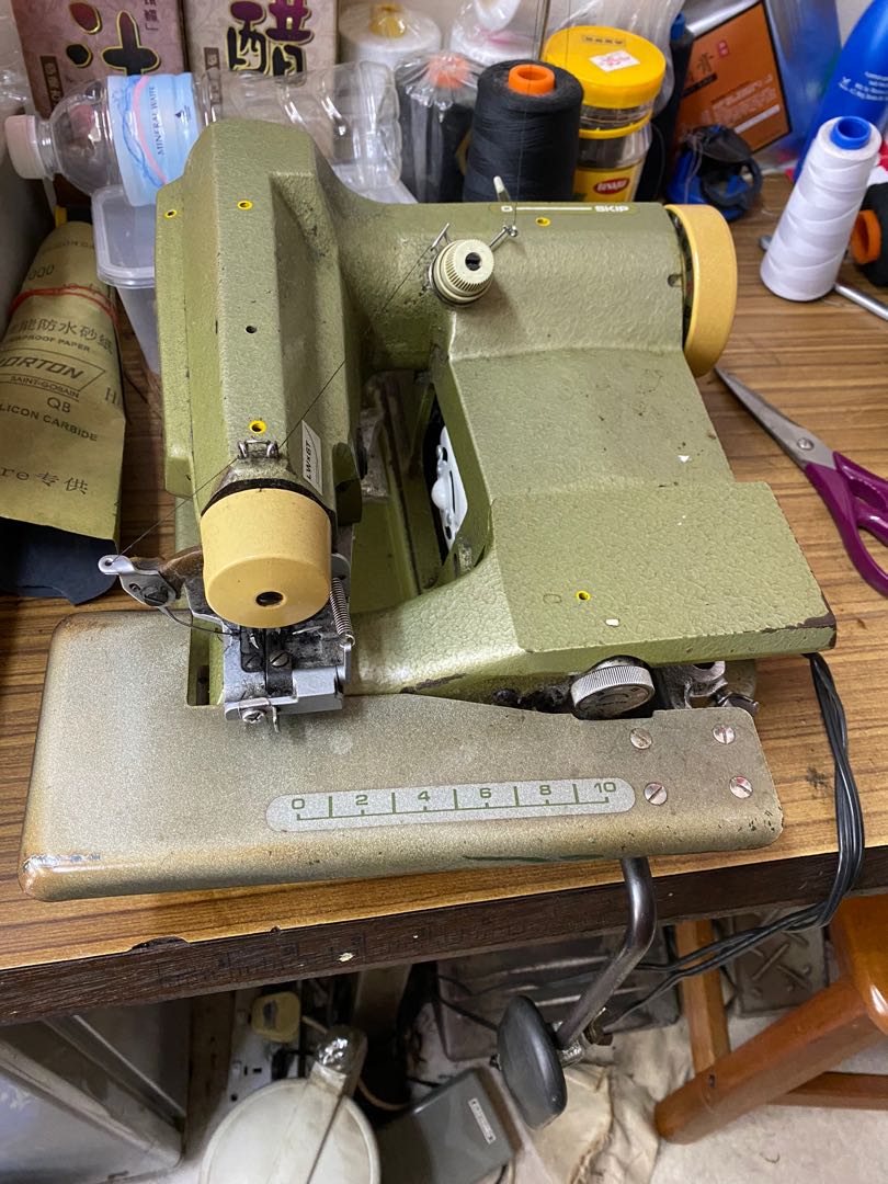 Baby Blindstitch cm-606 sewing machine, Hobbies & Toys, Stationery ...