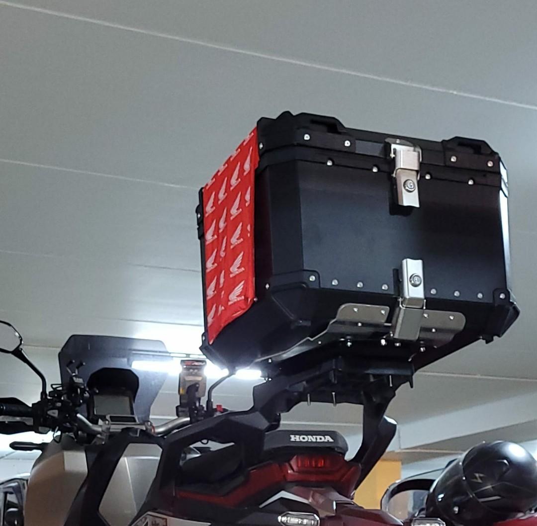 HONDA X ADV 750 OEM RACK + 55L ALU TOP BOX, Motorcycles, Motorcycle ...