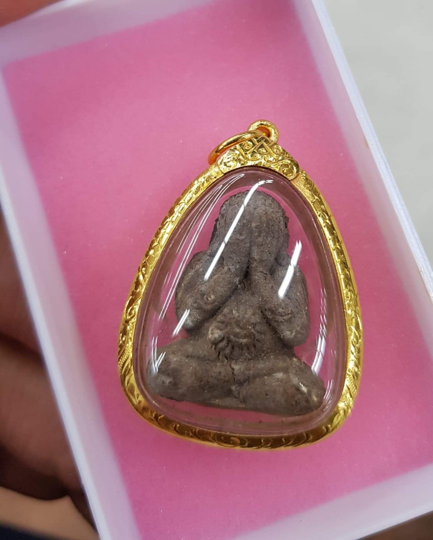 Lp Moon Pidta Ruay Tan Zai Chan Mak (rare), Vintage & Collectibles ...