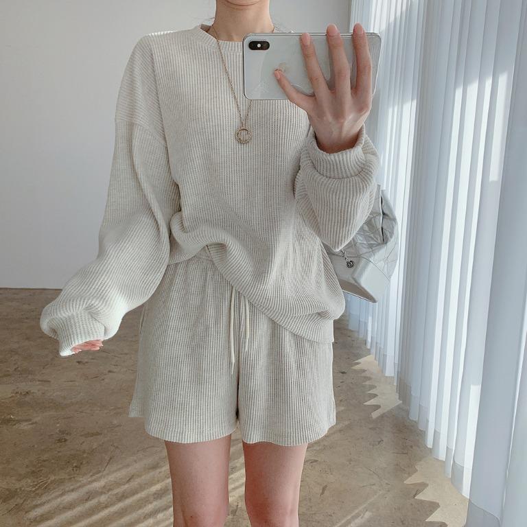 PO: Gloria Minimalist Set, Women's Fashion, Dresses & Sets, Rompers on ...