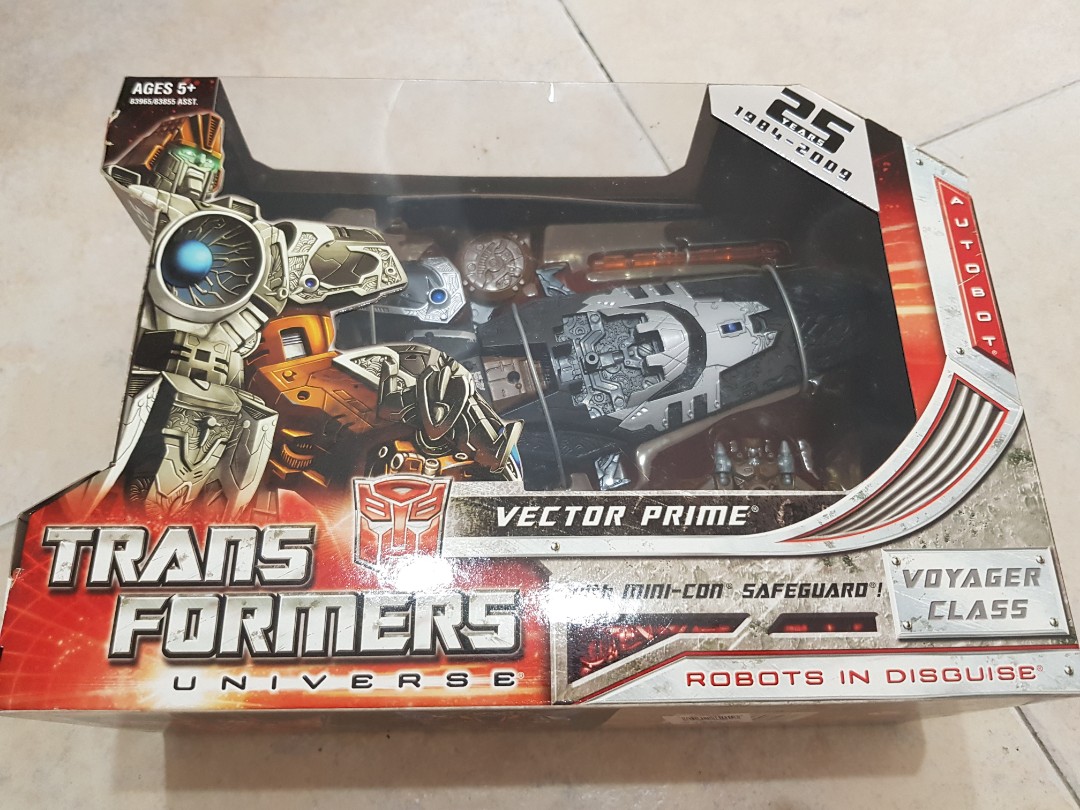 Transformers universe vector prime with mini con safeguard, Toys ...
