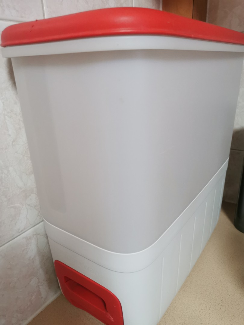 Tupperware rice dispenser 10kg, Furniture & Home Living, Kitchenware ...