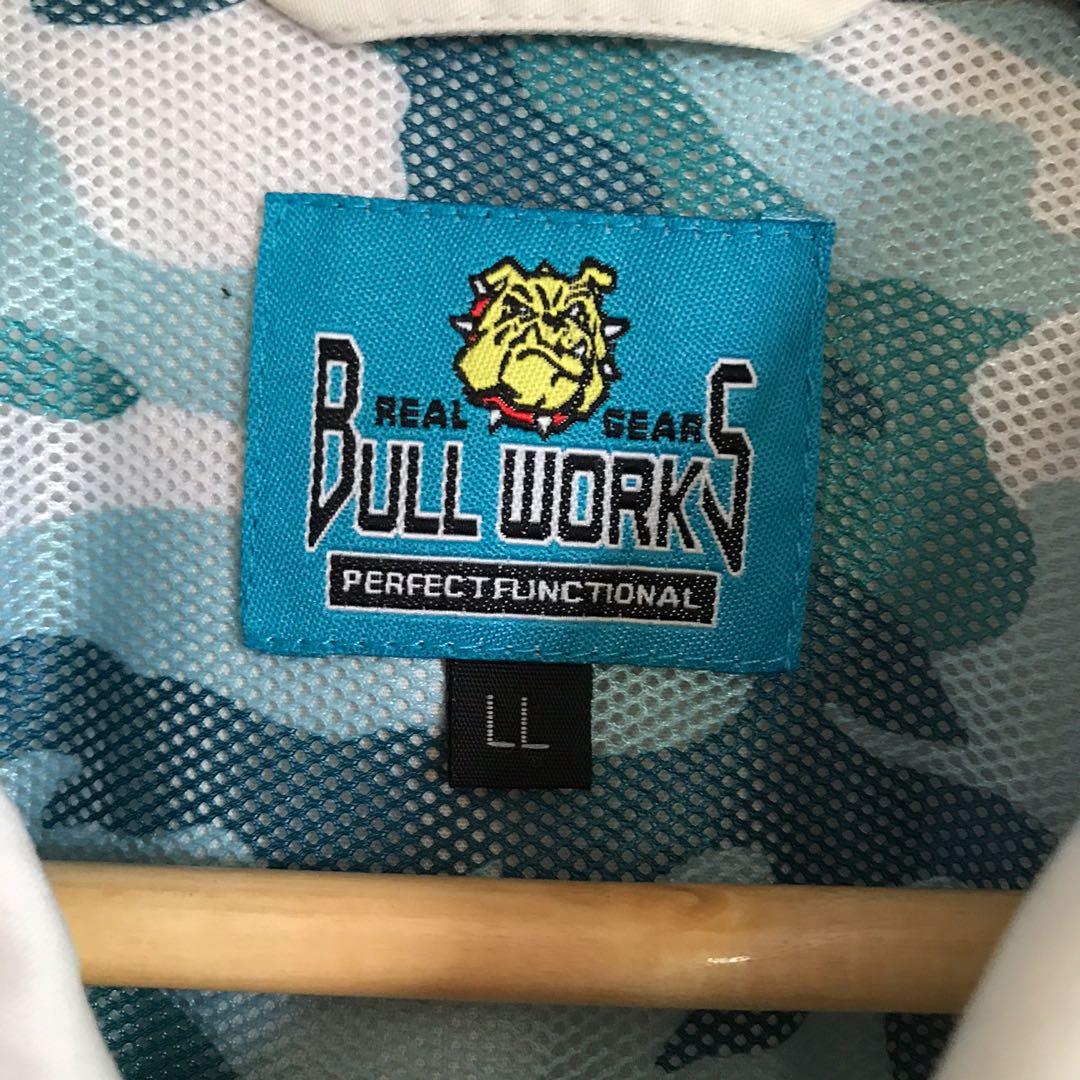 BULL WORKS Workwear off-white Short Sleeve, Men's Fashion, Coats ...