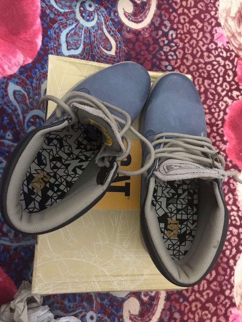 Kasut CATERPILLAR, Men's Fashion, Footwear, Boots on Carousell