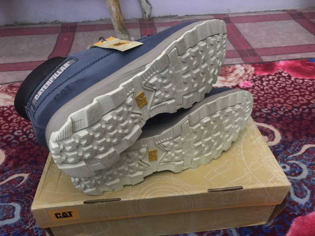 Kasut CATERPILLAR, Men's Fashion, Footwear, Boots on Carousell