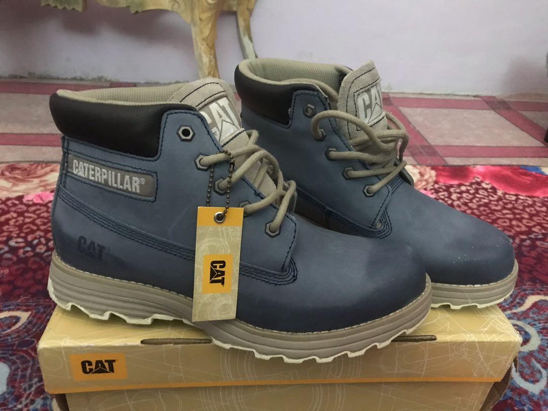 Kasut CATERPILLAR, Men's Fashion, Footwear, Boots on Carousell