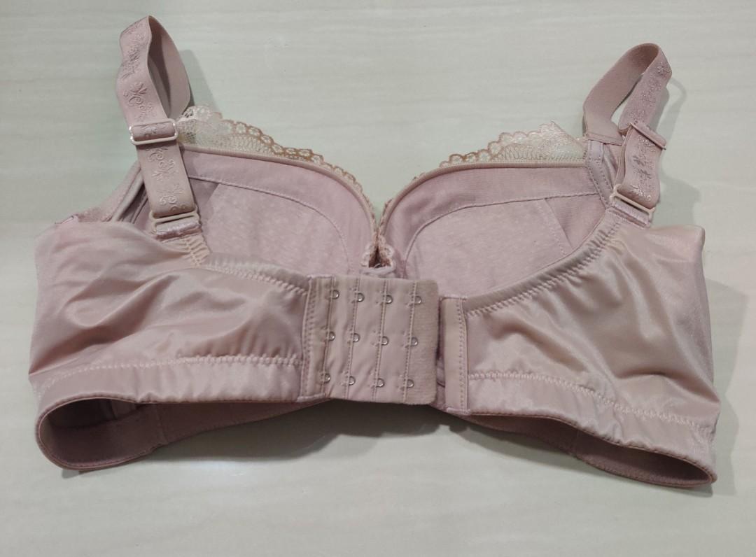Sorella Body Contour Bra, Women's Fashion, New Undergarments ...