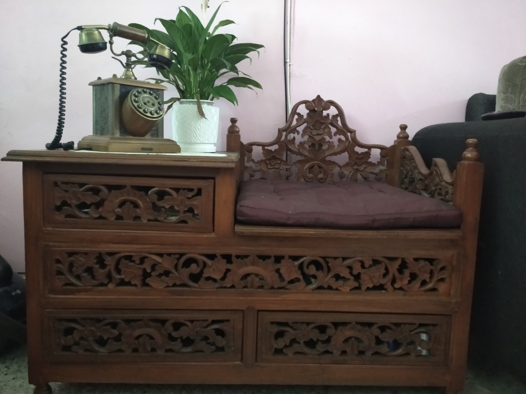 Telephone Table Antique Design , Meja Telefon Design Antik, Furniture ...