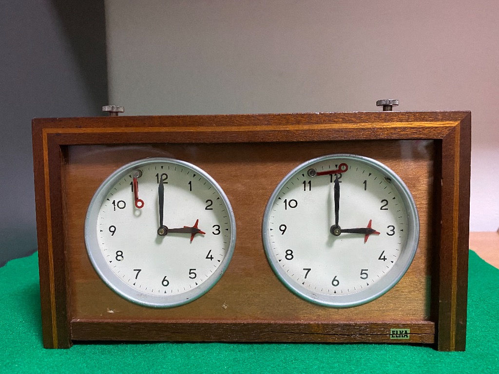 Vintage Chess Clock 1960s, Hobbies & Toys, Memorabilia & Collectibles ...