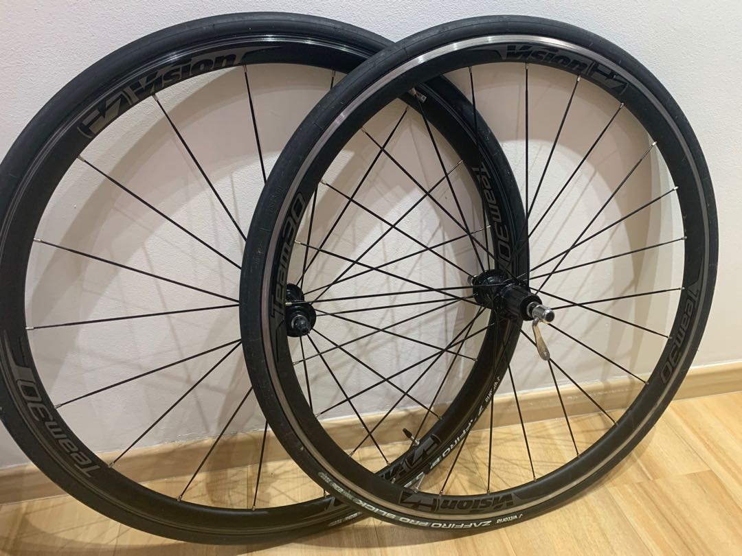 Vision team 30 alloy wheelset, Sports Equipment, Bicycles & Parts ...