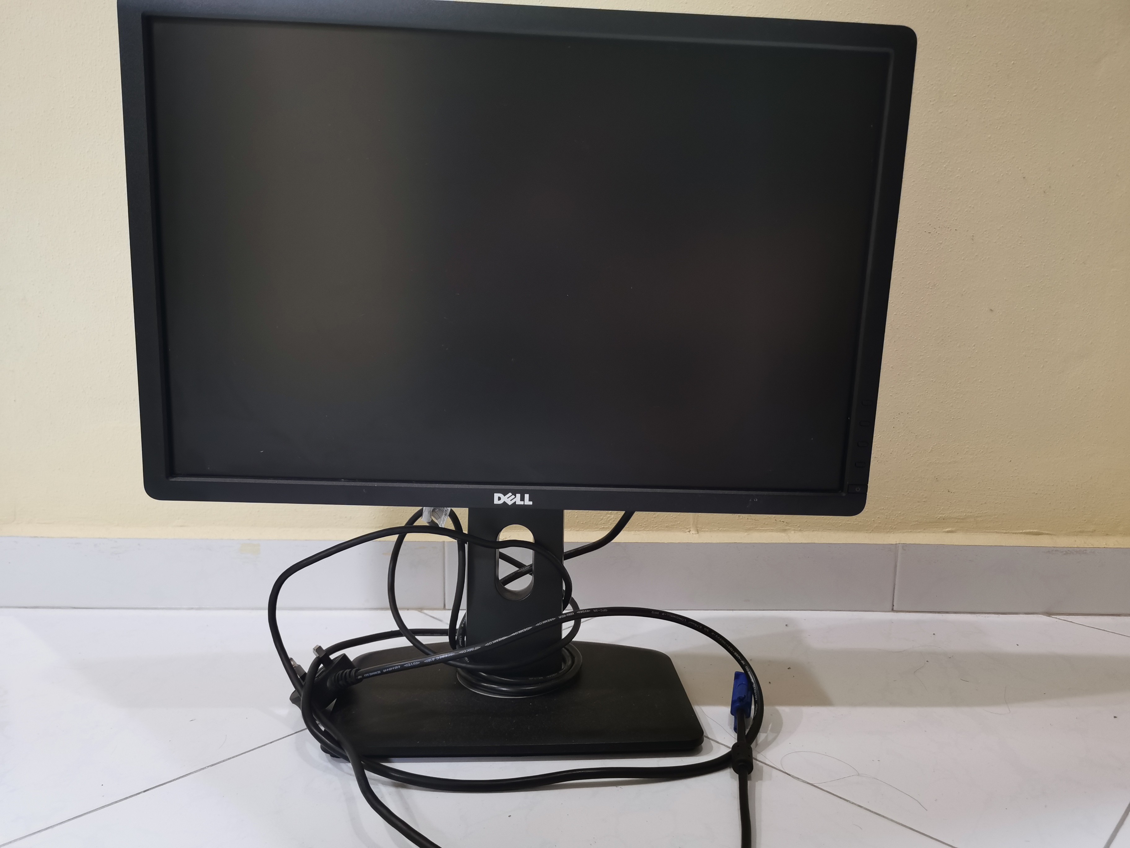 Dell monitor screen, Computers & Tech, Parts & Accessories, Monitor ...