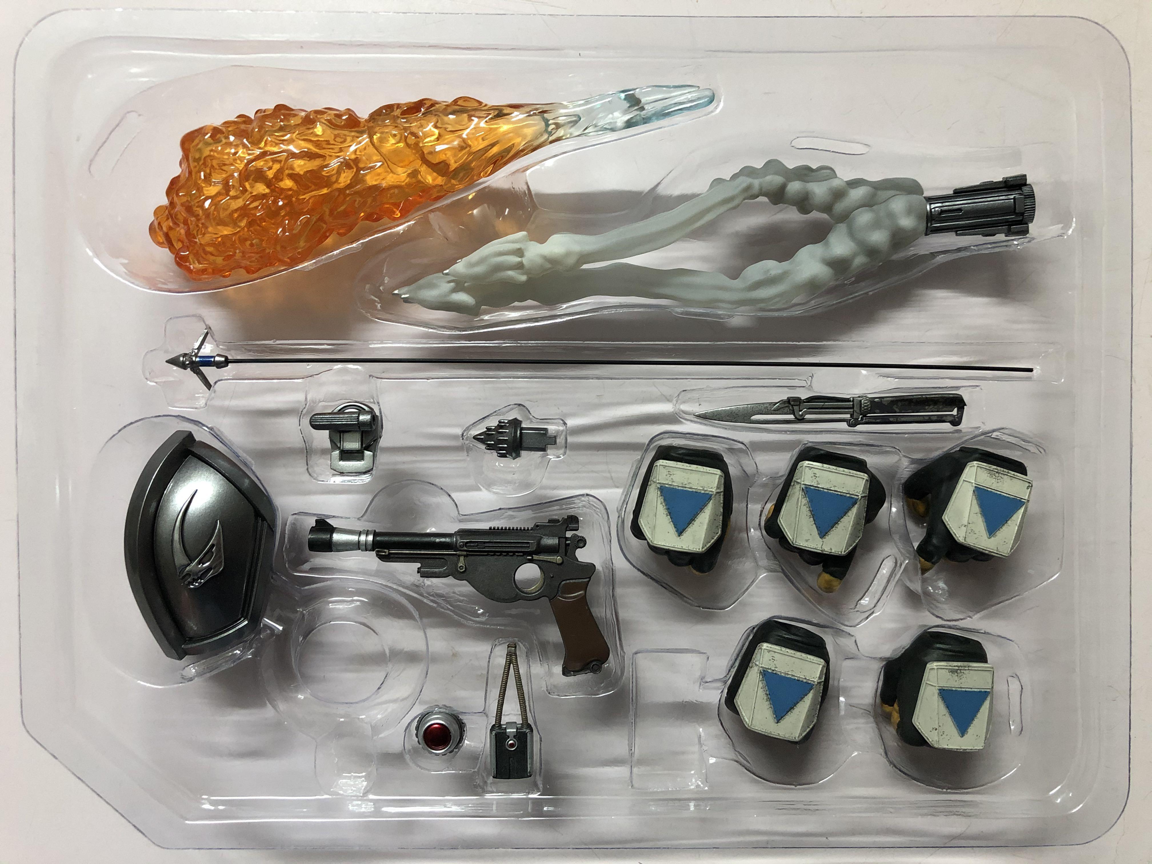 拆售Hot Toys-TMS015 Star Wars The Mandalorian Deluxe版 不連The Child和某些配件 所放 ...