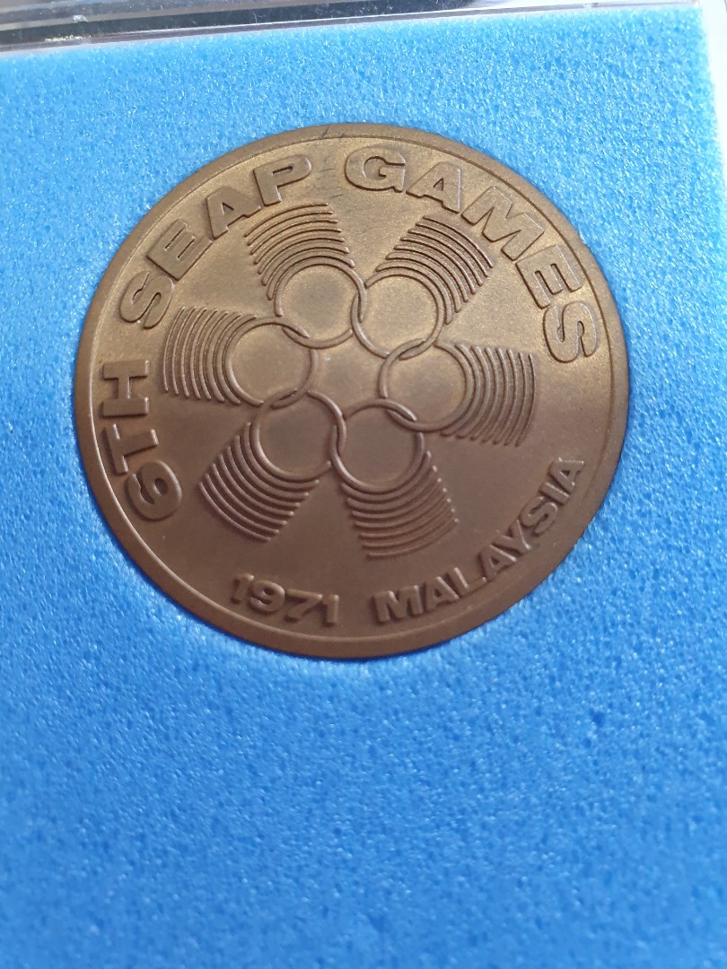 Malaysia 1971 SEAP games Official Seiko medallion in holder, Hobbies ...
