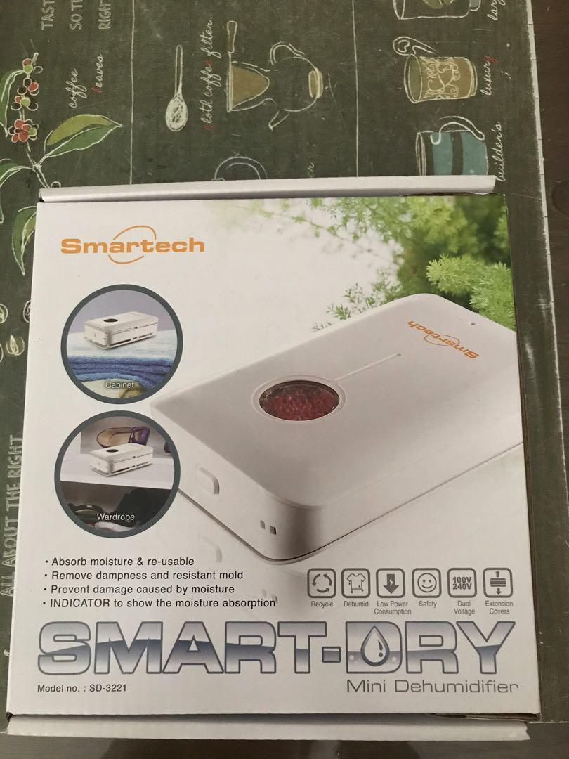全新環保抽濕盒Smartech Smart-dry, 家庭電器, 冷氣機及暖風機 - Carousell