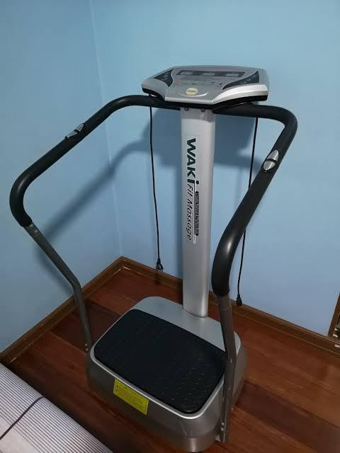 WAKI High Potential Therapeutic WK2079 and Waki Fit Massage, Furniture ...