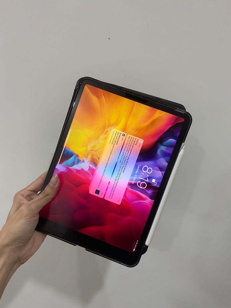11 inch 128GB wifi iPad Pro + Apple pan gen 2, Mobile Phones & Gadgets ...
