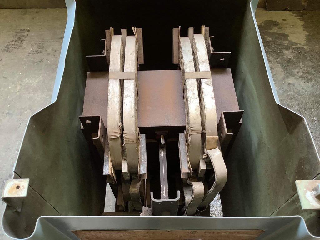 Hitachi Welding Machine 500 Amperes (Japan Surplus), Commercial ...