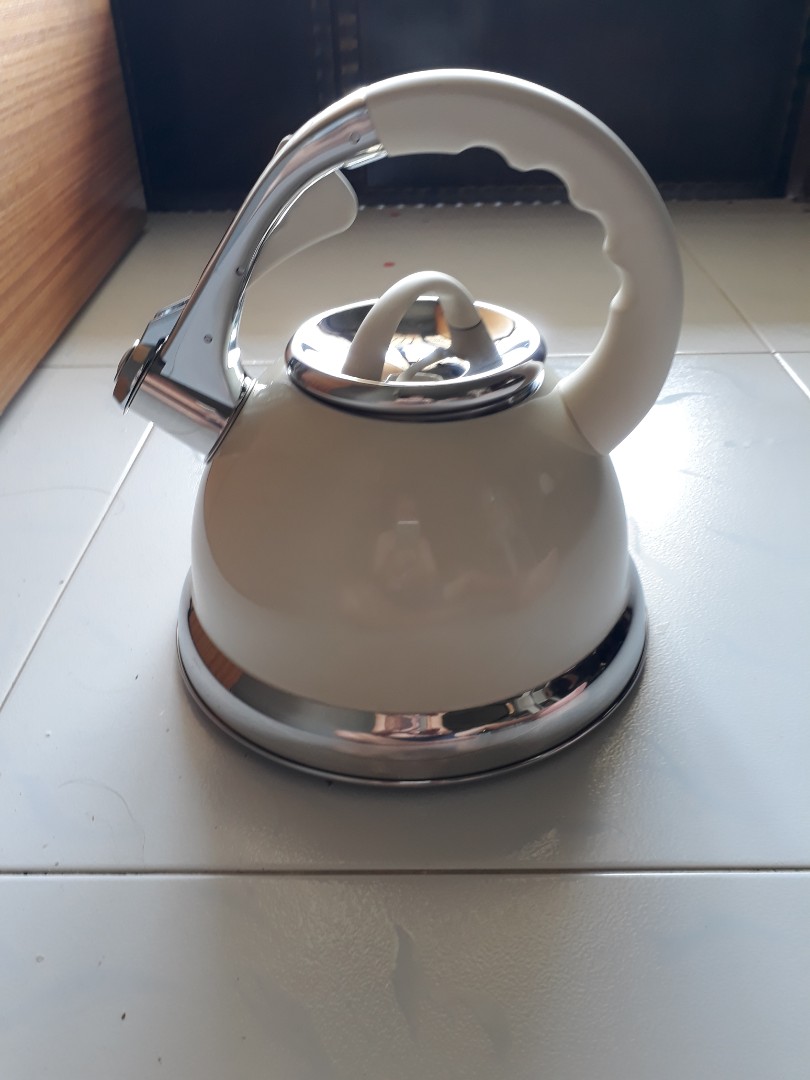 Kettle 3 litres, Furniture & Home Living, Kitchenware & Tableware ...