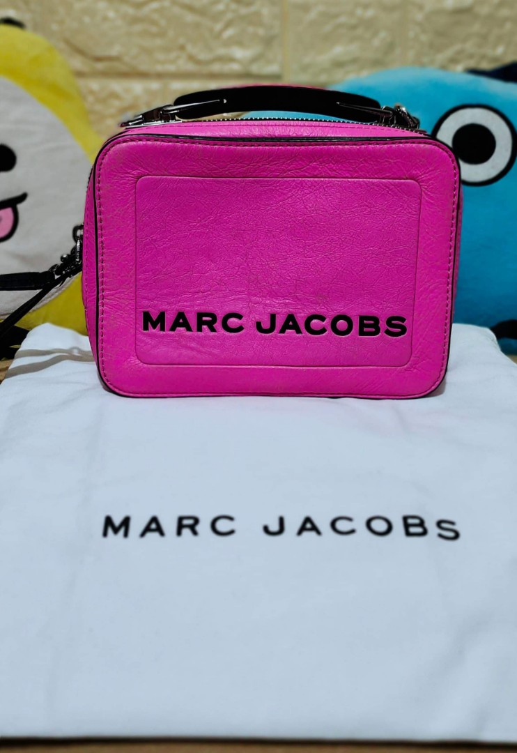 Marc Jacobs Box Bag Mini, Luxury, Bags & Wallets on Carousell