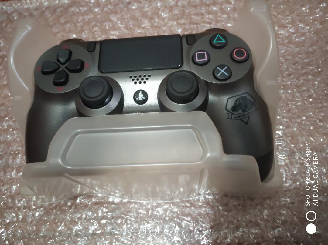 PS4 controller Metal Gear Solid 5 Diamond dogs, Video Gaming, Gaming ...