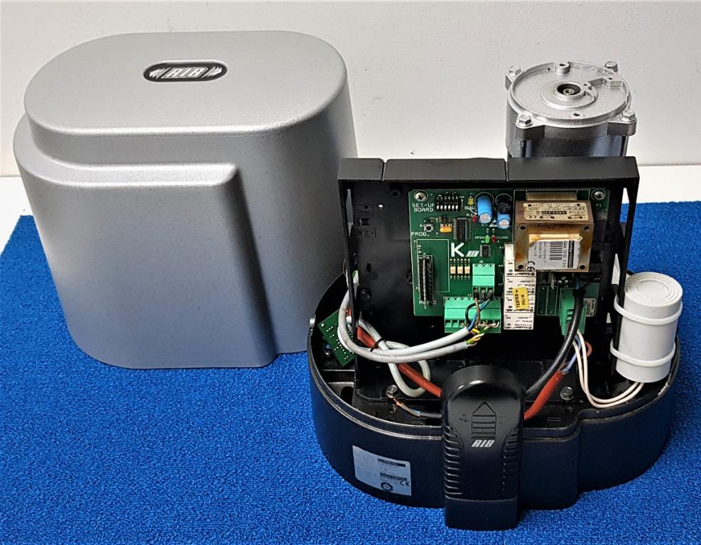 RIB SLIDING GATE MOTOR (MADE IN ITALY), Furniture & Home Living ...