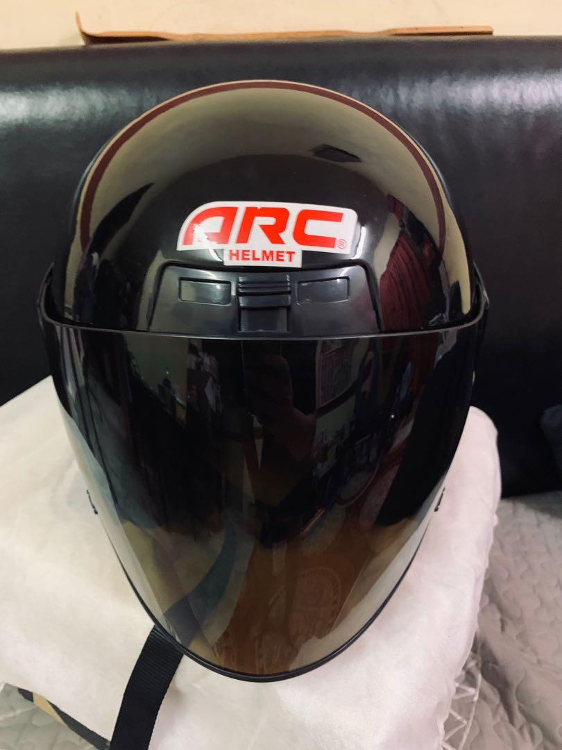 ARC Discovery helmet original smoke visor, Motorbikes on Carousell