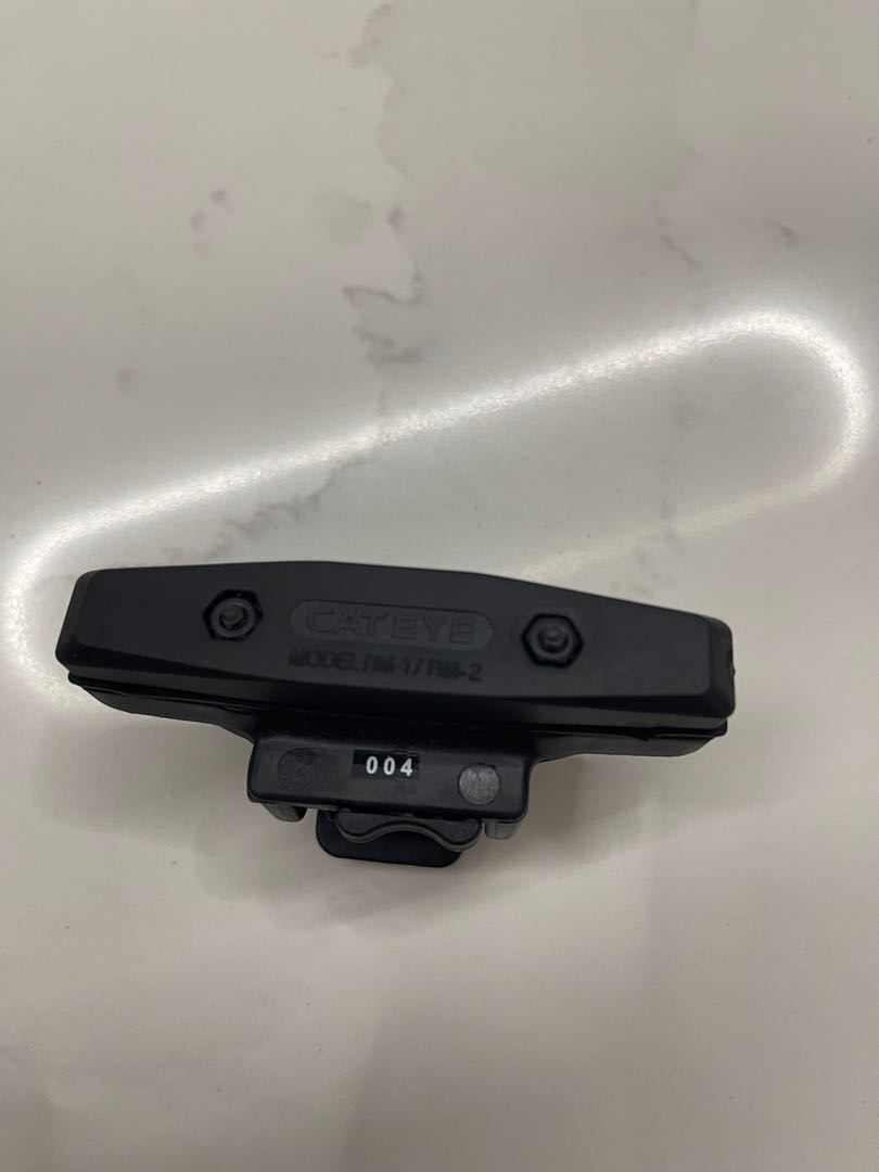 Brompton Saddle Mount Bracket for Cateye Rapid Mini Rear Light, Sports ...