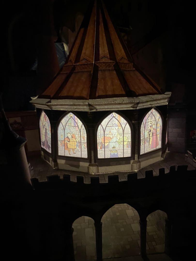Disneyland Paris : Sleeping Beauty Castle (Papercraft), Hobbies & Toys ...
