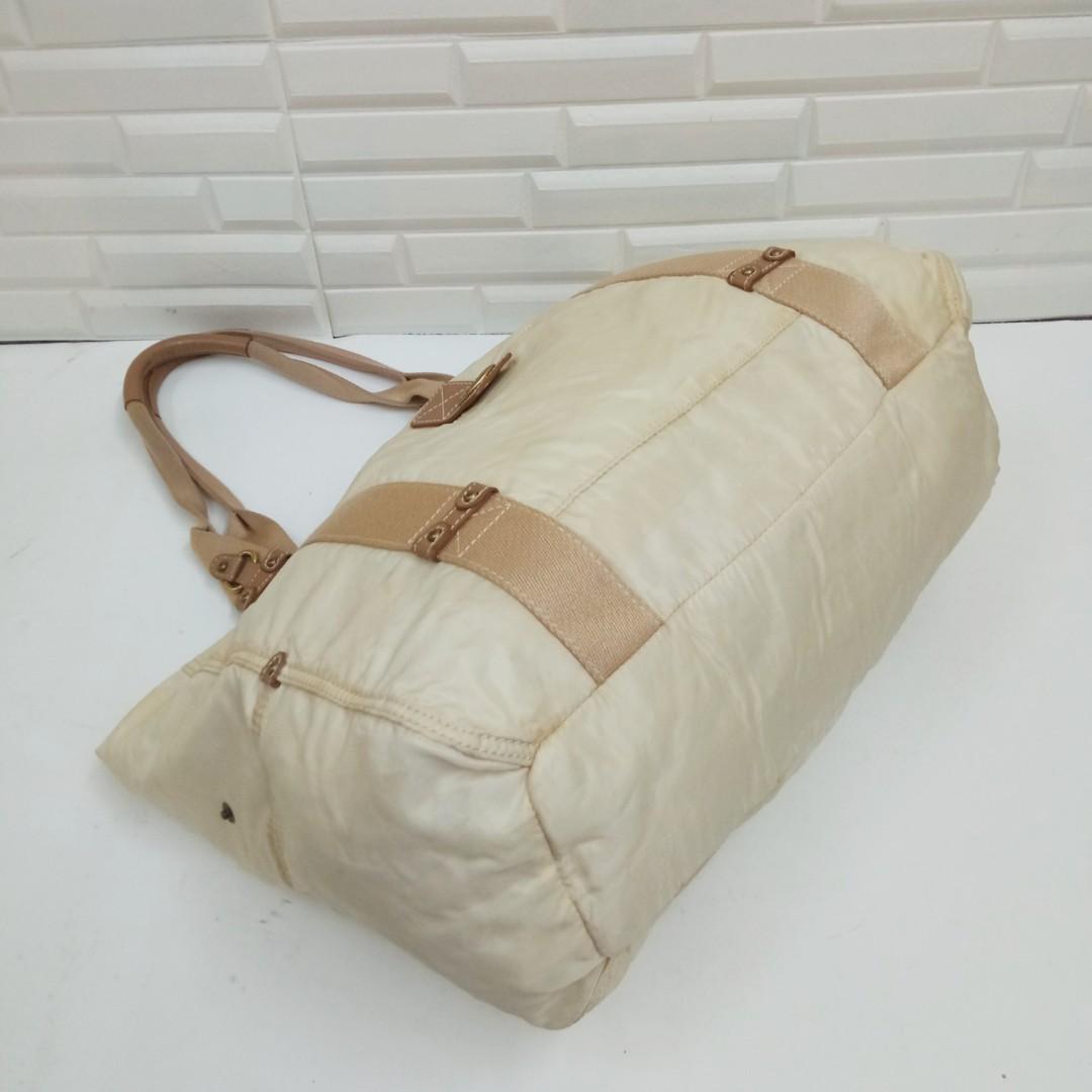 Kipling Cream Metal logo Tote Bag, Women's Fashion, Bags & Wallets ...