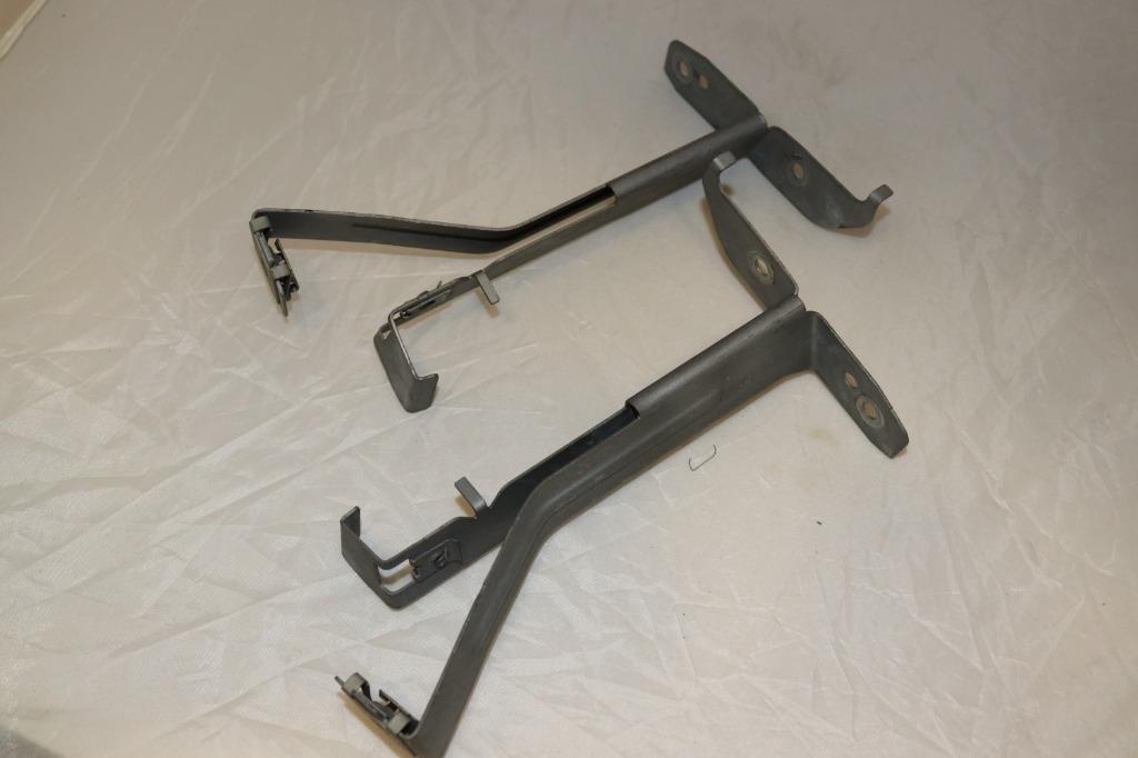 MERCEDES BENZ C CLASS W204 FRONT SHIELD BRACKET LH & RH (A 204 524 13 ...