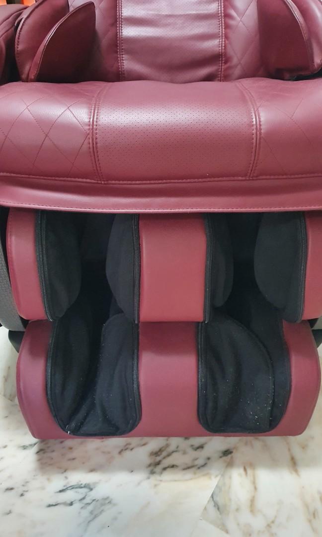 Osim uMagic Massage Chair, Furniture & Home Living, Furniture, Chairs ...