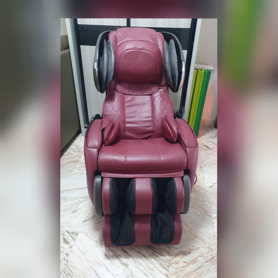 Osim uMagic Massage Chair, Furniture & Home Living, Furniture, Chairs ...