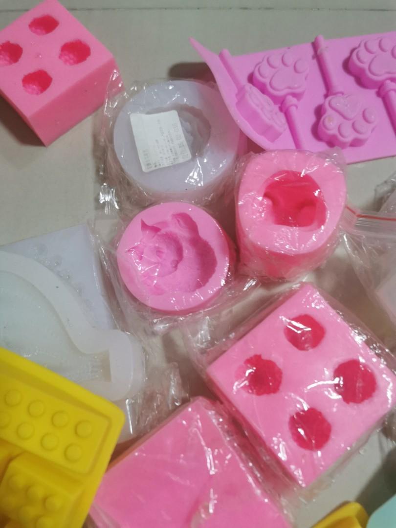 Resin molds clearance - lego, Mickey, bear, strawberry, dog, smiley ...