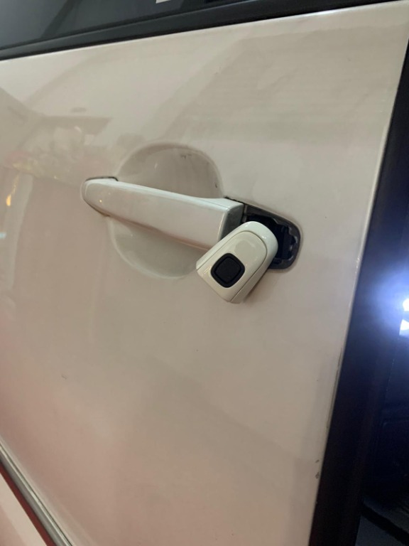 Toyota Estima Previa sliding door button, Car Accessories, Accessories ...