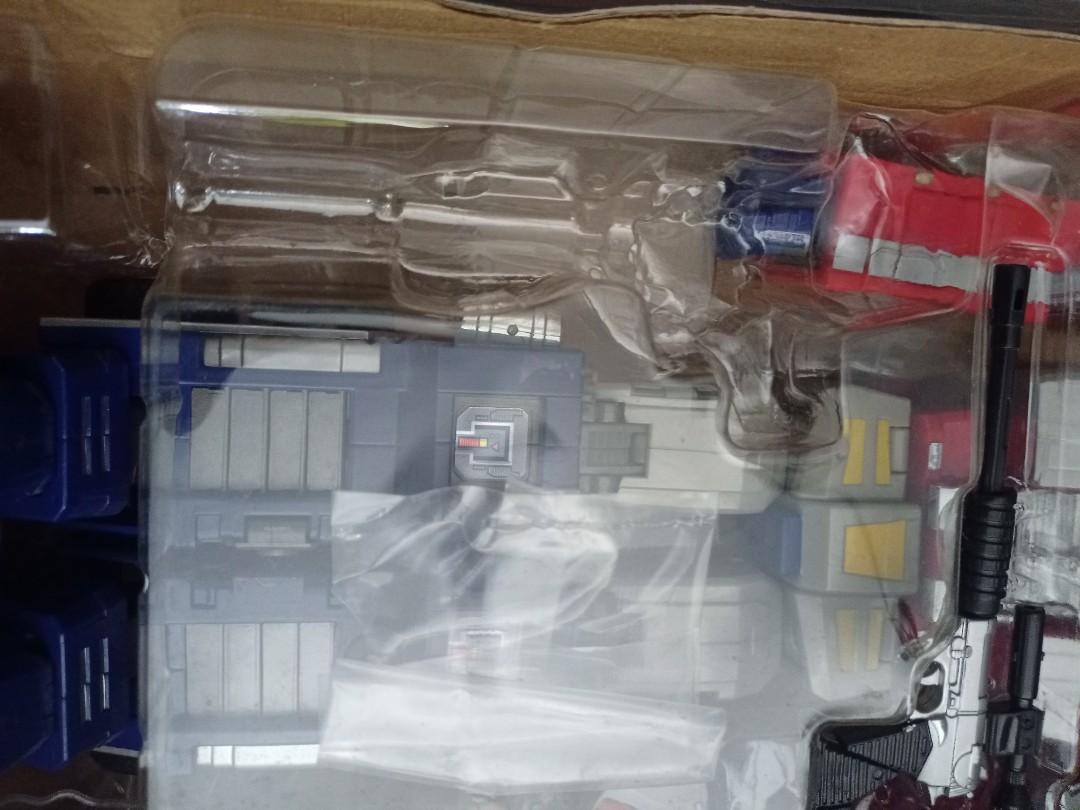 Transformers MP1, Hobbies & Toys, Toys & Games on Carousell