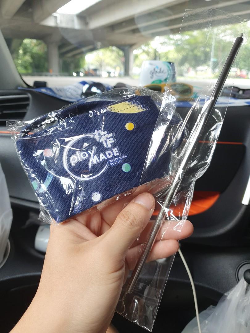 Bubble tea sleeve and straw set, Furniture & Home Living, Kitchenware ...